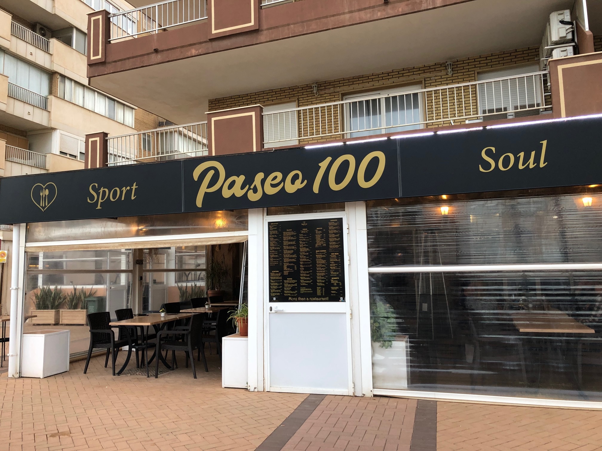 Paseo 100 Sport and Soul Bar